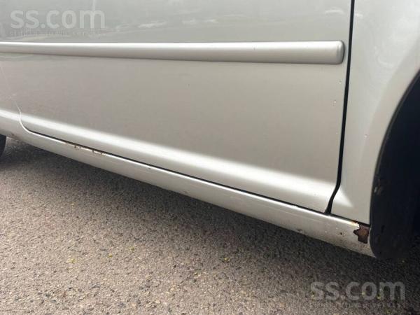 Volkswagen Golf 2002 Rīga, ar dzinēja tilpumu 1.90 L un nobraukumu 339 tūkst. km par 1850 €, foto 9 vietnē AUTOMOTO.COM.LV