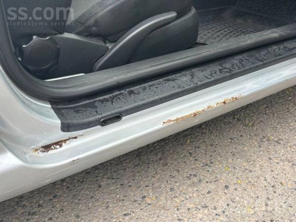 Volkswagen Golf 2002 Rīga, ar dzinēja tilpumu 1.90 L un nobraukumu 339 tūkst. km par 1850 €, foto 10 vietnē AUTOMOTO.COM.LV