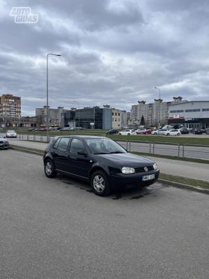 Volkswagen Golf 2002 in Kaunas, with an engine capacity of 1.60 L and mileage of 217 thousand km for 700 €, photo  on AUTOMOTO.COM.LV