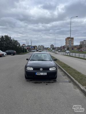 Volkswagen Golf 2002 in Kaunas, with an engine capacity of 1.60 L and mileage of 217 thousand km for 700 €, photo 4 on AUTOMOTO.COM.LV