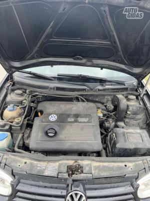 Volkswagen Golf 2002 in Kaunas, with an engine capacity of 1.60 L and mileage of 217 thousand km for 700 €, photo 8 on AUTOMOTO.COM.LV
