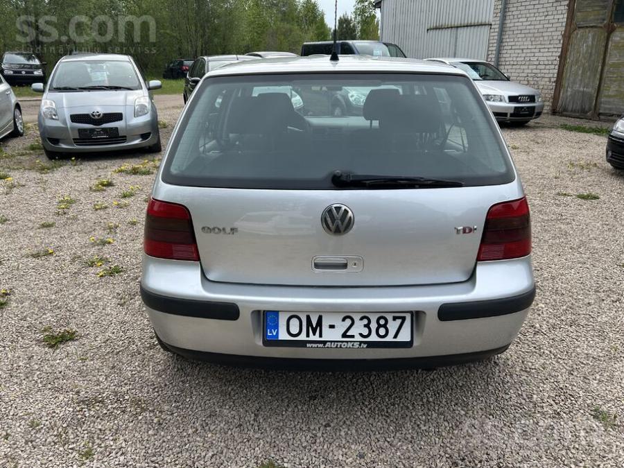 Volkswagen Golf 2002 Limbaži, ar dzinēja tilpumu 1.90 L un nobraukumu 261 tūkst. km par 3050 €, foto 6 vietnē AUTOMOTO.COM.LV