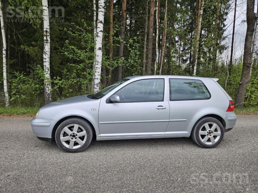 Volkswagen Golf 2002 Valmiera, ar dzinēja tilpumu 2.00 L un nobraukumu 282 tūkst. km par 1650 €, foto 3 vietnē AUTOMOTO.COM.LV