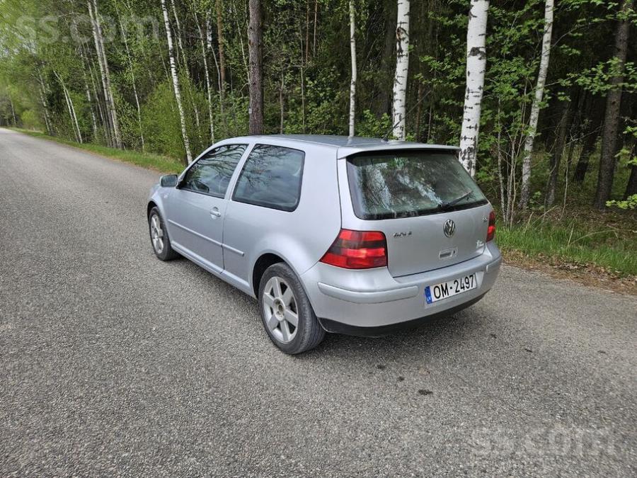 Volkswagen Golf 2002 Valmiera, ar dzinēja tilpumu 2.00 L un nobraukumu 282 tūkst. km par 1650 €, foto 4 vietnē AUTOMOTO.COM.LV
