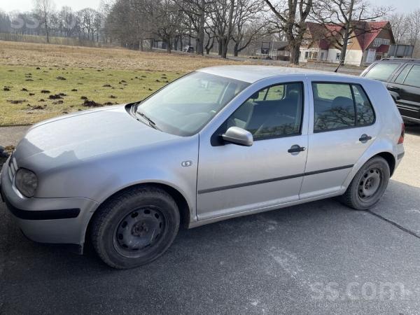 Фольксваген Гольф 2002 в Цесис, объемом двигателя 1.60 л и пробегом 256 тыс. км за 1300 €, фото 3 на AUTOMOTO.COM.LV