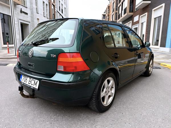 Volkswagen Golf 2002 Tallina, ar dzinēja tilpumu 1.90 L un nobraukumu 300 tūkst. km par 1499 €, foto 3 vietnē AUTOMOTO.COM.LV
