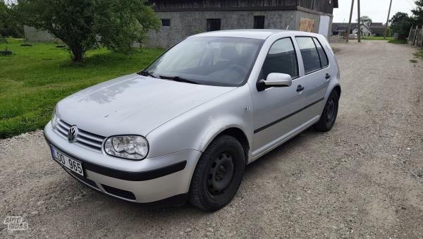 Volkswagen Golf 2002 Marijampole, ar dzinēja tilpumu 1.60 L un nobraukumu 206 tūkst. km par 450 €, foto 1 vietnē AUTOMOTO.COM.LV