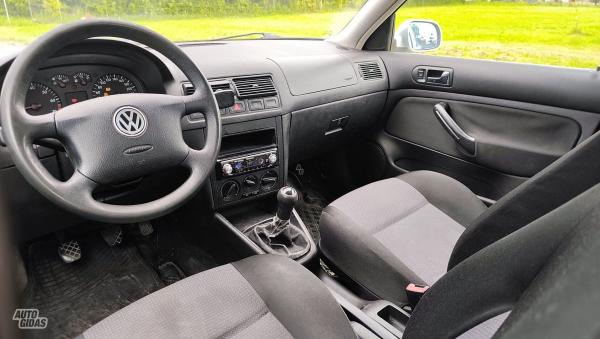 Volkswagen Golf 2002 Marijampole, ar dzinēja tilpumu 1.60 L un nobraukumu 206 tūkst. km par 450 €, foto 7 vietnē AUTOMOTO.COM.LV