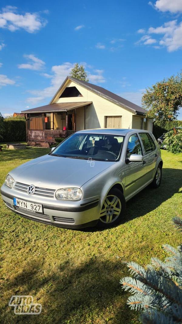 Volkswagen Golf 2002 in Marijampole on AUTOMOTO.COM.LV Volkswagen Golf 2002 in Marijampole, with an engine capacity of 1.60 L and mileage of 281 thousand km for 900 €, photo 3 on AUTOMOTO.COM.LV