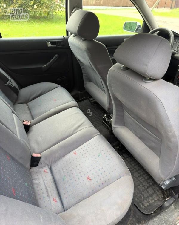Volkswagen Golf 2002 Mažeikiai vietnē Volkswagen Golf 2002 Mažeikiai, ar dzinēja tilpumu 1.90 L un nobraukumu 330 tūkst. km par 450 €, foto 7 vietnē AUTOMOTO.COM.LV