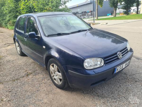 Volkswagen Golf 2002 in Klaipeda, with an engine capacity of 1.60 L and mileage of 331 thousand km for 750 €, photo 4 on AUTOMOTO.COM.LV