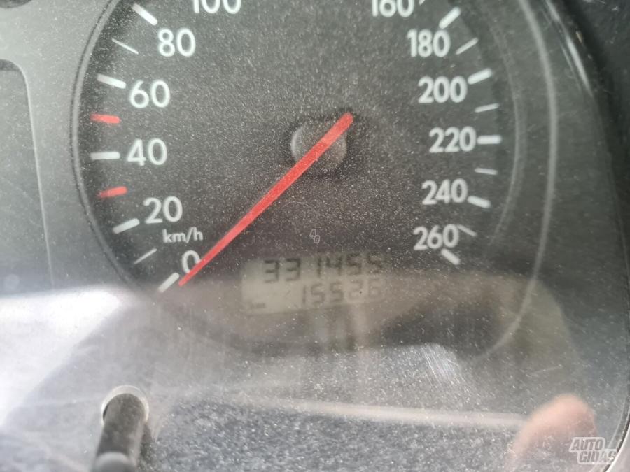 Volkswagen Golf 2002 Klaipėda, ar dzinēja tilpumu 1.60 L un nobraukumu 331 tūkst. km par 750 €, foto 7 vietnē AUTOMOTO.COM.LV