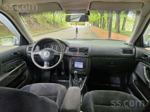 Volkswagen Golf 2003 in Jelgava, with an engine capacity of 1.90 L and mileage of 350 thousand km for 590 €, photo 5 on AUTOMOTO.COM.LV
