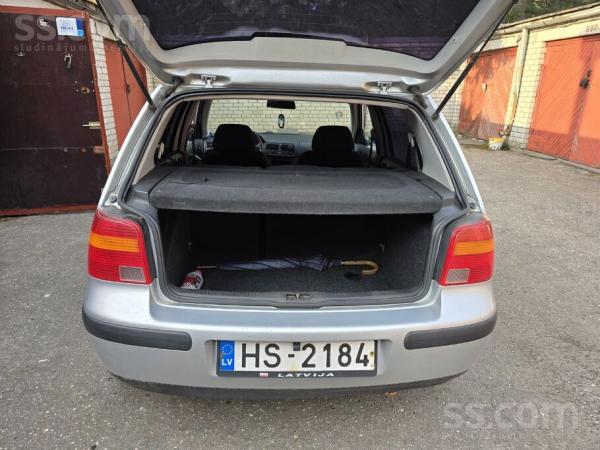 Volkswagen Golf 2003 in Riga, with an engine capacity of 1.90 L and mileage of 288 thousand km for 1400 €, photo 5 on AUTOMOTO.COM.LV