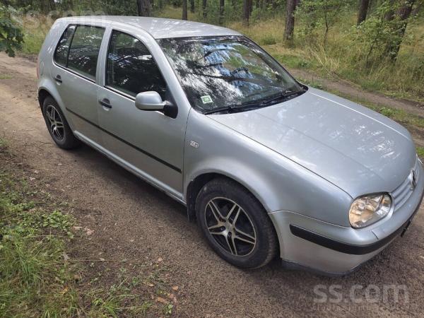 Volkswagen Golf 2003 Rīga, ar dzinēja tilpumu 1.90 L un nobraukumu 221 tūkst. km par 1400 €, foto 2 vietnē AUTOMOTO.COM.LV