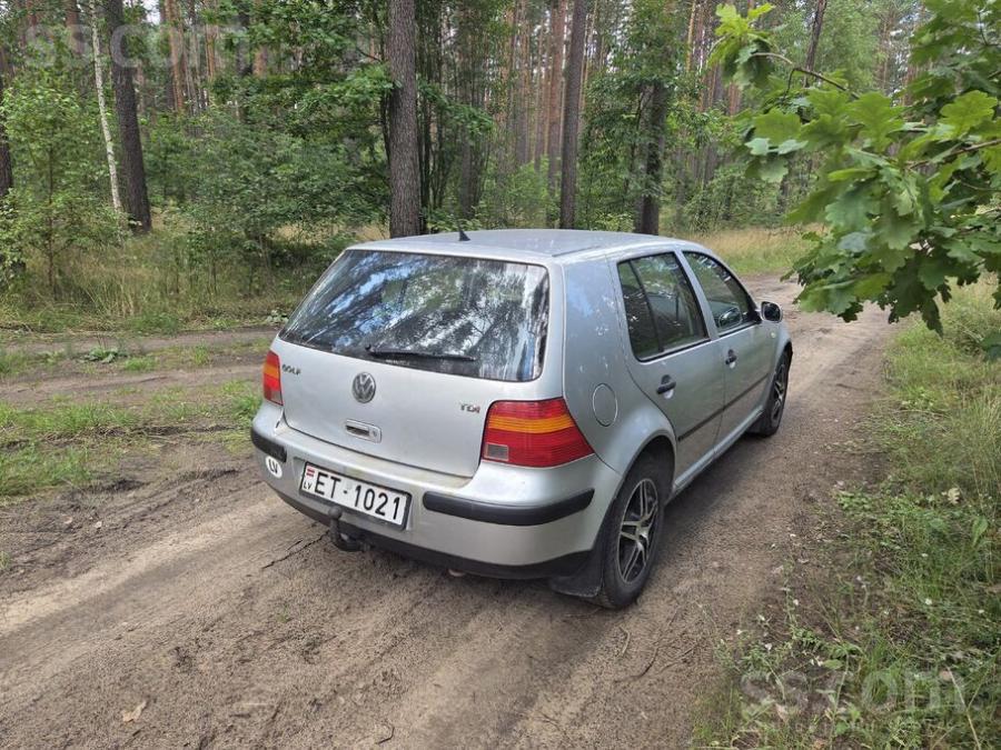 Volkswagen Golf 2003 Rīga, ar dzinēja tilpumu 1.90 L un nobraukumu 221 tūkst. km par 1400 €, foto 3 vietnē AUTOMOTO.COM.LV