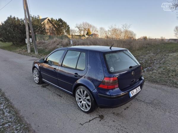 Volkswagen Golf 2003 in Kelme, with an engine capacity of 1.40 L and mileage of 300 thousand km for 780 €, photo 4 on AUTOMOTO.COM.LV