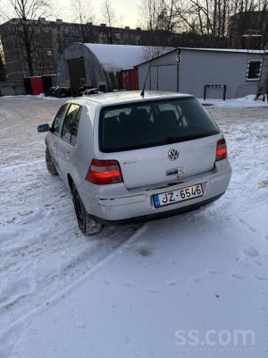 Volkswagen Golf 2003 Rīga, ar dzinēja tilpumu 1.90 L un nobraukumu 275 tūkst. km par 800 €, foto 3 vietnē AUTOMOTO.COM.LV