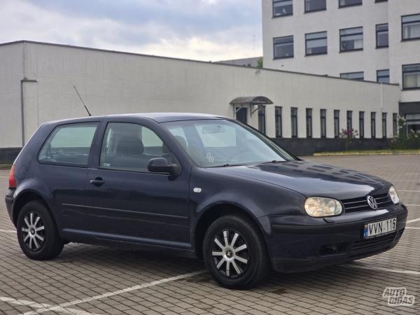 Volkswagen Golf 2003 in Vilnius, with an engine capacity of 1.40 L and mileage of 273 thousand km for 520 €, photo 2 on AUTOMOTO.COM.LV