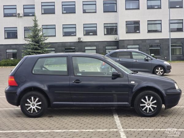 Volkswagen Golf 2003 in Vilnius, with an engine capacity of 1.40 L and mileage of 273 thousand km for 520 €, photo 4 on AUTOMOTO.COM.LV