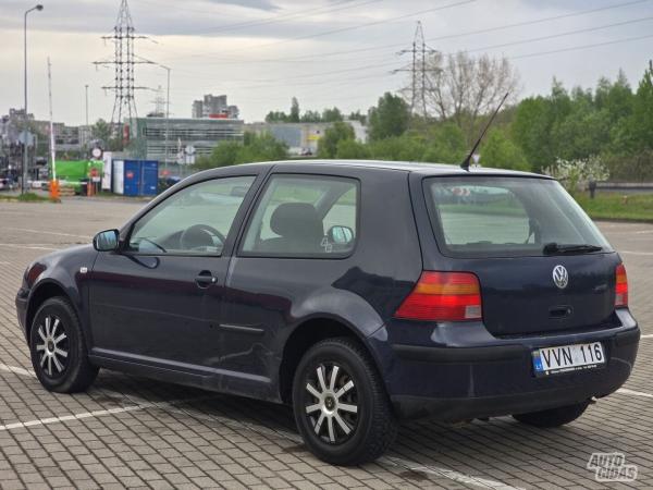 Volkswagen Golf 2003 in Vilnius, with an engine capacity of 1.40 L and mileage of 273 thousand km for 520 €, photo 5 on AUTOMOTO.COM.LV