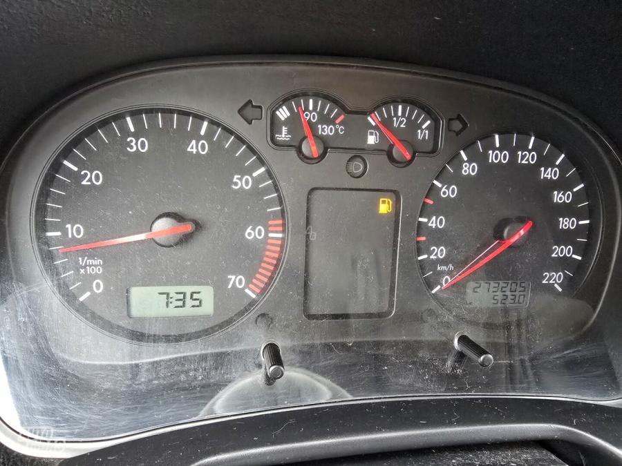 Volkswagen Golf 2003 Viļņa, ar dzinēja tilpumu 1.40 L un nobraukumu 273 tūkst. km par 400 €, foto 12 vietnē AUTOMOTO.COM.LV
