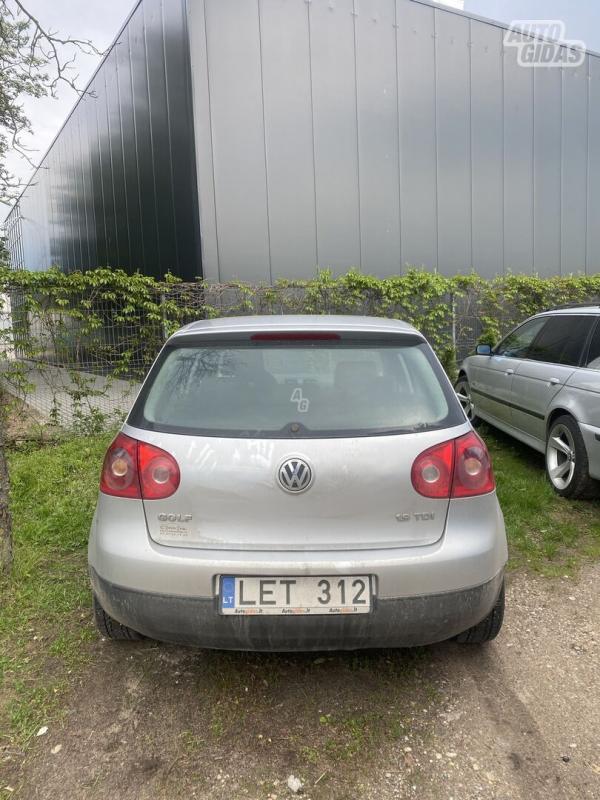 Volkswagen Golf 2003 in Kaunas, with an engine capacity of 1.90 L and mileage of 273 thousand km for 850 €, photo 6 on AUTOMOTO.COM.LV