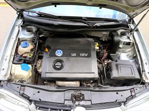 Volkswagen Golf 2003 in Tallinn, with an engine capacity of 1.60 L and mileage of 200 thousand km for 1499 €, photo 7 on AUTOMOTO.COM.LV