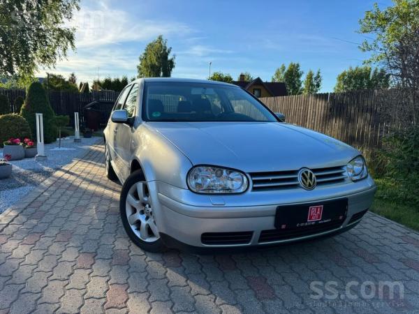 Volkswagen Golf 2003 in Ogre, with an engine capacity of 1.60 L and mileage of 260 thousand km for 2550 €, photo 2 on AUTOMOTO.COM.LV