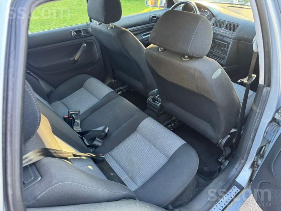 Volkswagen Golf 2003 Ogre, ar dzinēja tilpumu 1.60 L un nobraukumu 260 tūkst. km par 2550 €, foto 18 vietnē AUTOMOTO.COM.LV