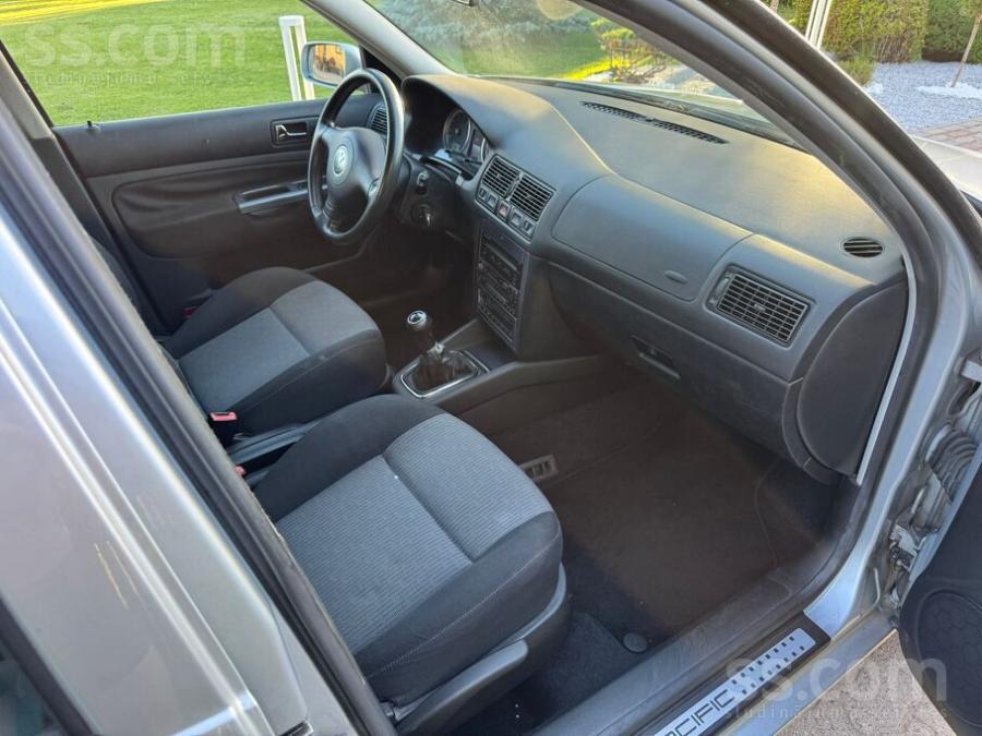 Volkswagen Golf 2003 Ogre, ar dzinēja tilpumu 1.60 L un nobraukumu 260 tūkst. km par 2550 €, foto 20 vietnē AUTOMOTO.COM.LV