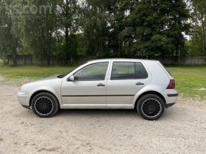 Volkswagen Golf 2003 Rīga, ar dzinēja tilpumu 1.90 L un nobraukumu 274 tūkst. km par 1500 €, foto 4 vietnē AUTOMOTO.COM.LV