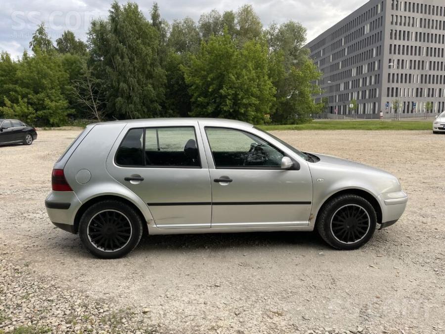 Volkswagen Golf 2003 Rīga, ar dzinēja tilpumu 1.90 L un nobraukumu 274 tūkst. km par 1500 €, foto 6 vietnē AUTOMOTO.COM.LV
