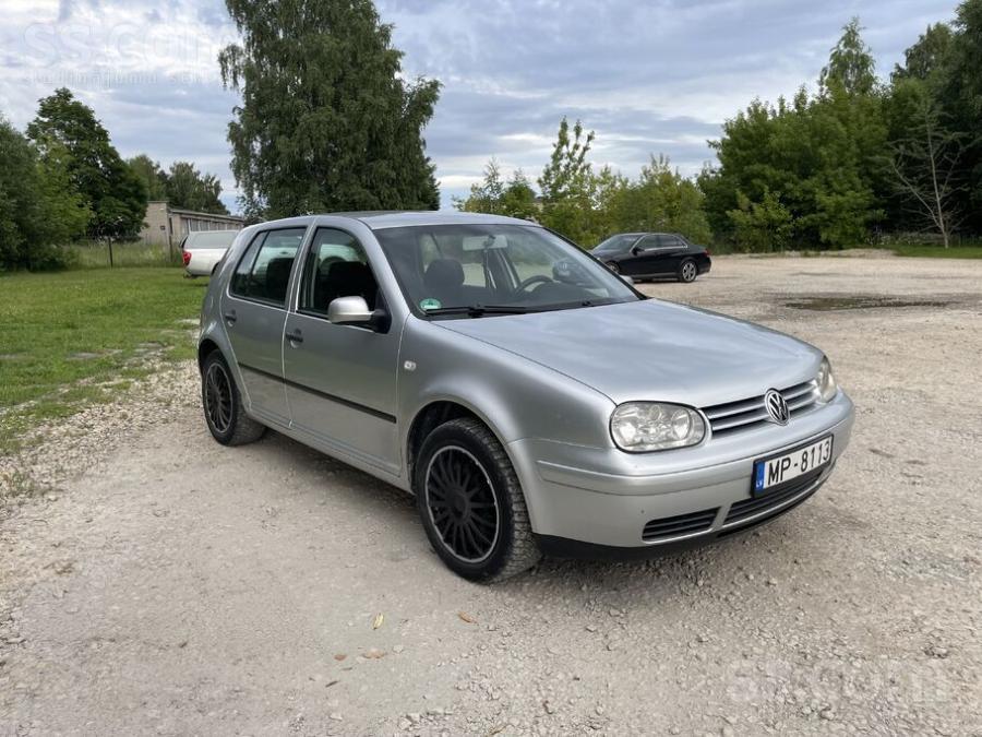 Volkswagen Golf 2003 Rīga, ar dzinēja tilpumu 1.90 L un nobraukumu 274 tūkst. km par 1500 €, foto 7 vietnē AUTOMOTO.COM.LV