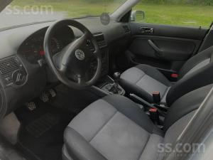 Volkswagen Golf 2003 Rīga, ar dzinēja tilpumu 1.90 L un nobraukumu 274 tūkst. km par 1500 €, foto 8 vietnē AUTOMOTO.COM.LV
