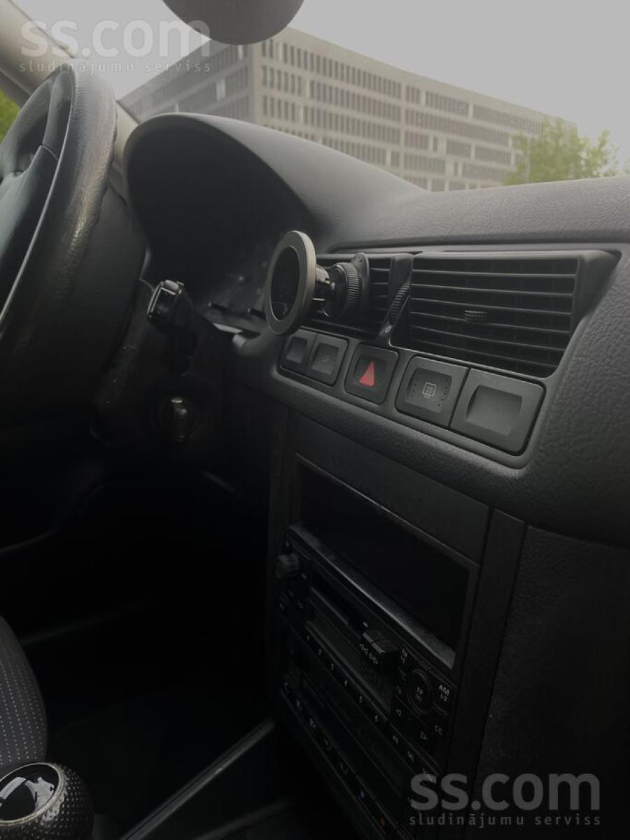 Volkswagen Golf 2003 Rīga, ar dzinēja tilpumu 1.90 L un nobraukumu 274 tūkst. km par 1500 €, foto 12 vietnē AUTOMOTO.COM.LV