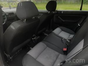 Volkswagen Golf 2003 Rīga, ar dzinēja tilpumu 1.90 L un nobraukumu 274 tūkst. km par 1500 €, foto 13 vietnē AUTOMOTO.COM.LV