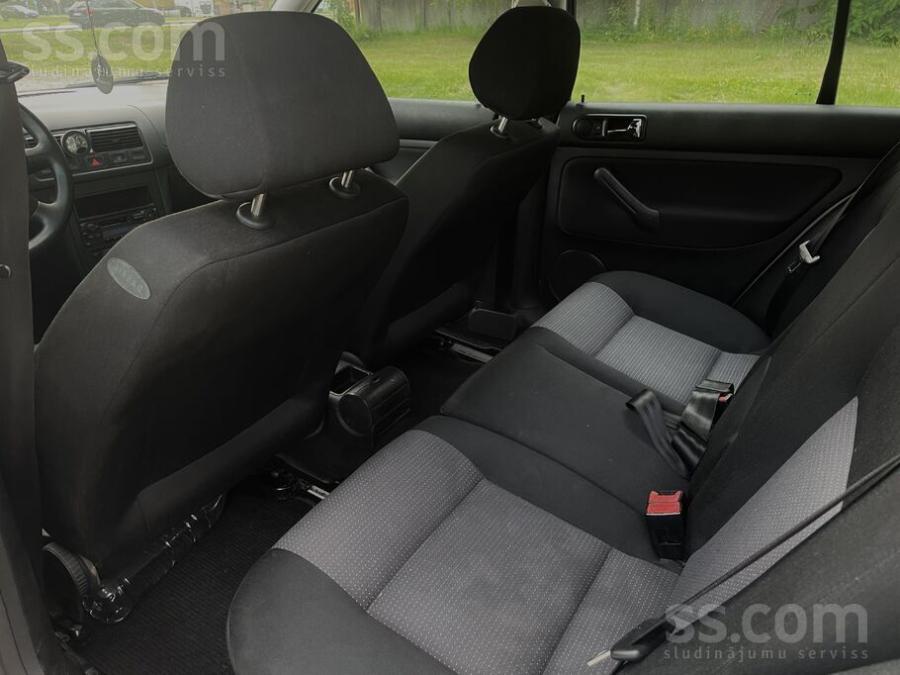 Volkswagen Golf 2003 Rīga, ar dzinēja tilpumu 1.90 L un nobraukumu 274 tūkst. km par 1500 €, foto 13 vietnē AUTOMOTO.COM.LV