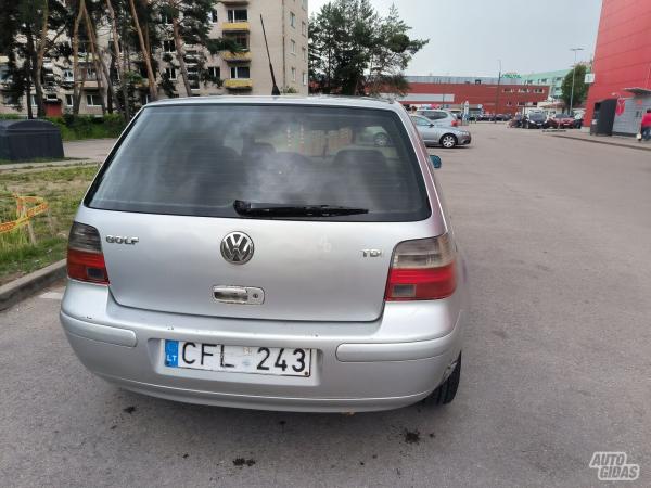 Volkswagen Golf 2003 Kauņa, ar dzinēja tilpumu 1.90 L un nobraukumu 420 tūkst. km par 850 €, foto 4 vietnē AUTOMOTO.COM.LV
