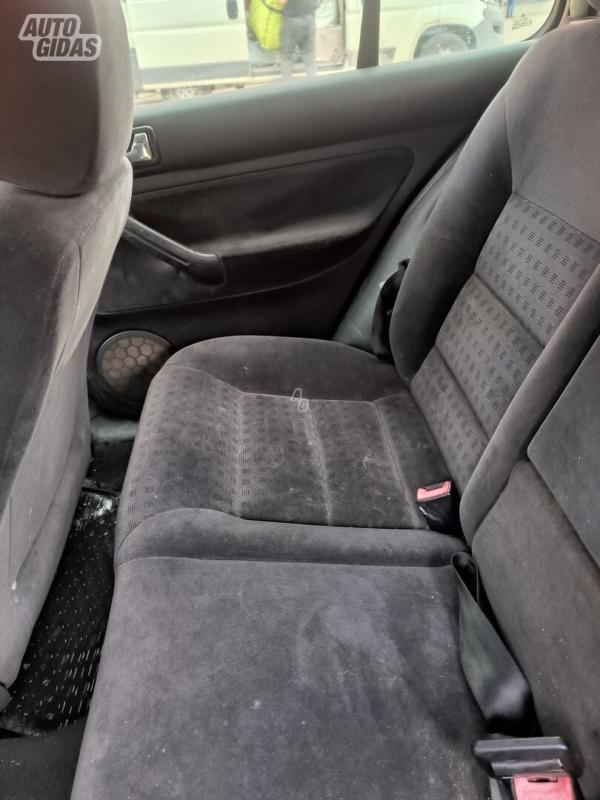 Volkswagen Golf 2003 Kauņa, ar dzinēja tilpumu 1.90 L un nobraukumu 420 tūkst. km par 850 €, foto 9 vietnē AUTOMOTO.COM.LV