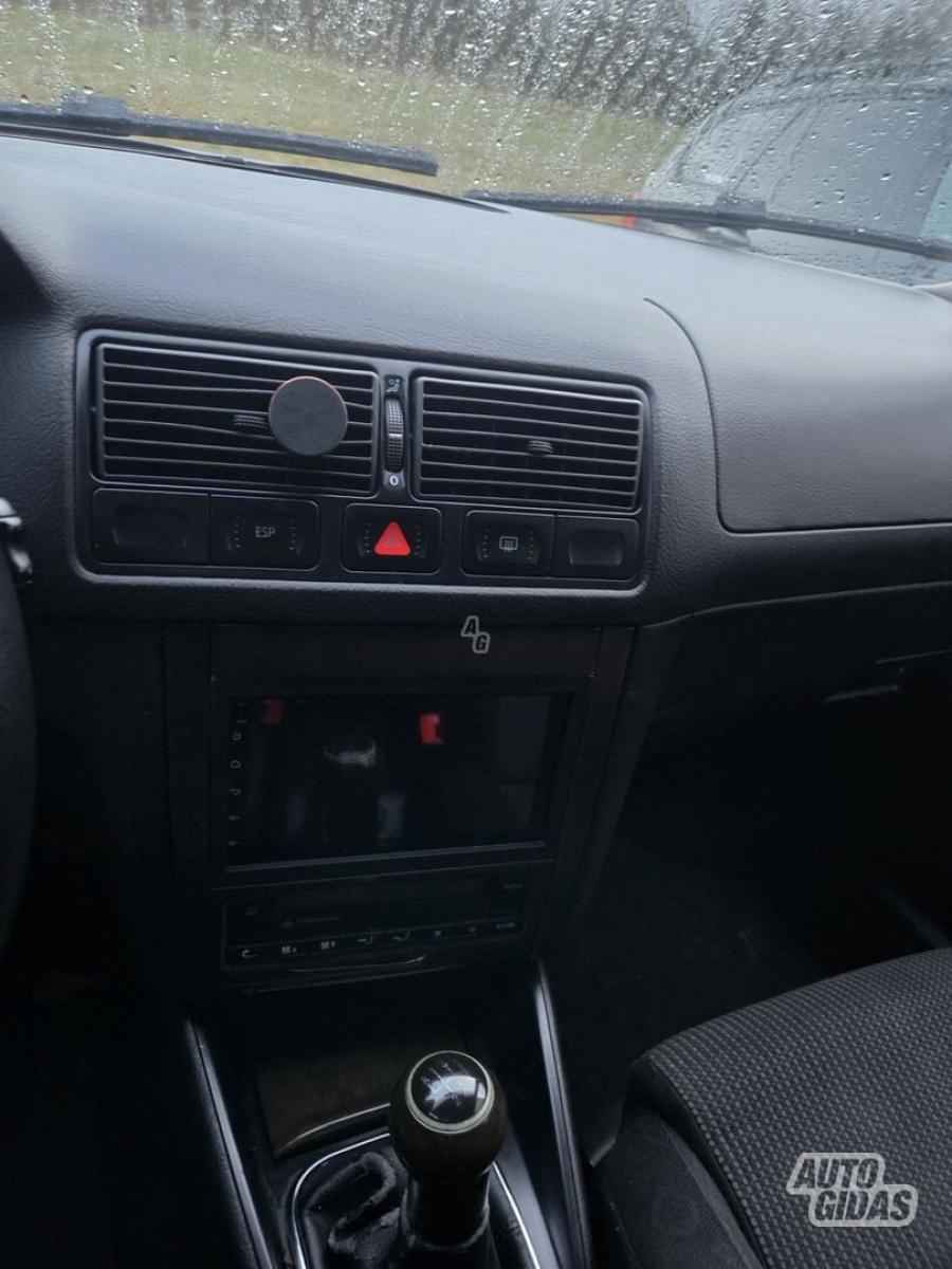 Volkswagen Golf 2003 in Kaunas, with an engine capacity of 1.90 L and mileage of 483 thousand km for 1800 €, photo 8 on AUTOMOTO.COM.LV