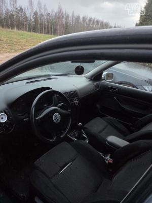 Volkswagen Golf 2003 in Kaunas, with an engine capacity of 1.90 L and mileage of 483 thousand km for 1800 €, photo 9 on AUTOMOTO.COM.LV