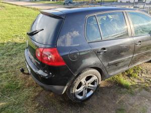 Volkswagen Golf 2003 in Klaipeda, with an engine capacity of 2.00 L and mileage of 400 thousand km for 750 €, photo 6 on AUTOMOTO.COM.LV