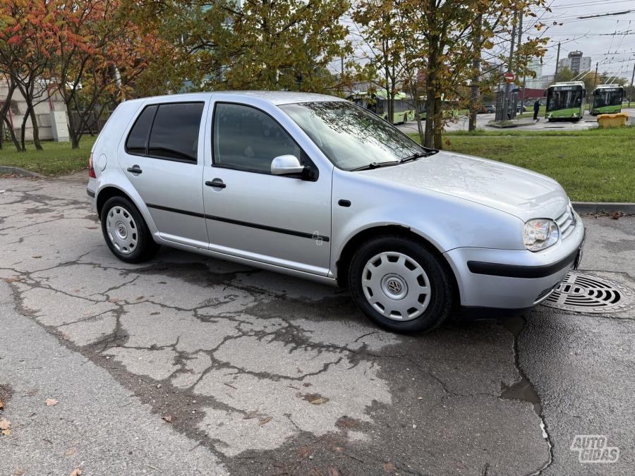 Volkswagen Golf 2003 in Kaunas, with an engine capacity of 1.90 L and mileage of 330 thousand km for 1150 €, photo 3 on AUTOMOTO.COM.LV