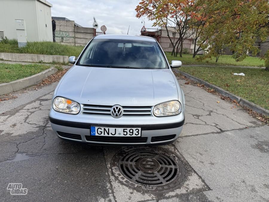 Volkswagen Golf 2003 in Kaunas, with an engine capacity of 1.90 L and mileage of 330 thousand km for 1150 €, photo 4 on AUTOMOTO.COM.LV