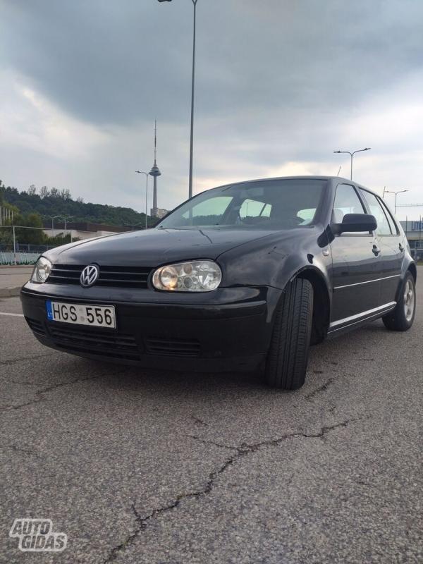 Volkswagen Golf 2003 Viļņa, ar dzinēja tilpumu 2.00 L un nobraukumu 218 tūkst. km par 1200 €, foto 1 vietnē AUTOMOTO.COM.LV