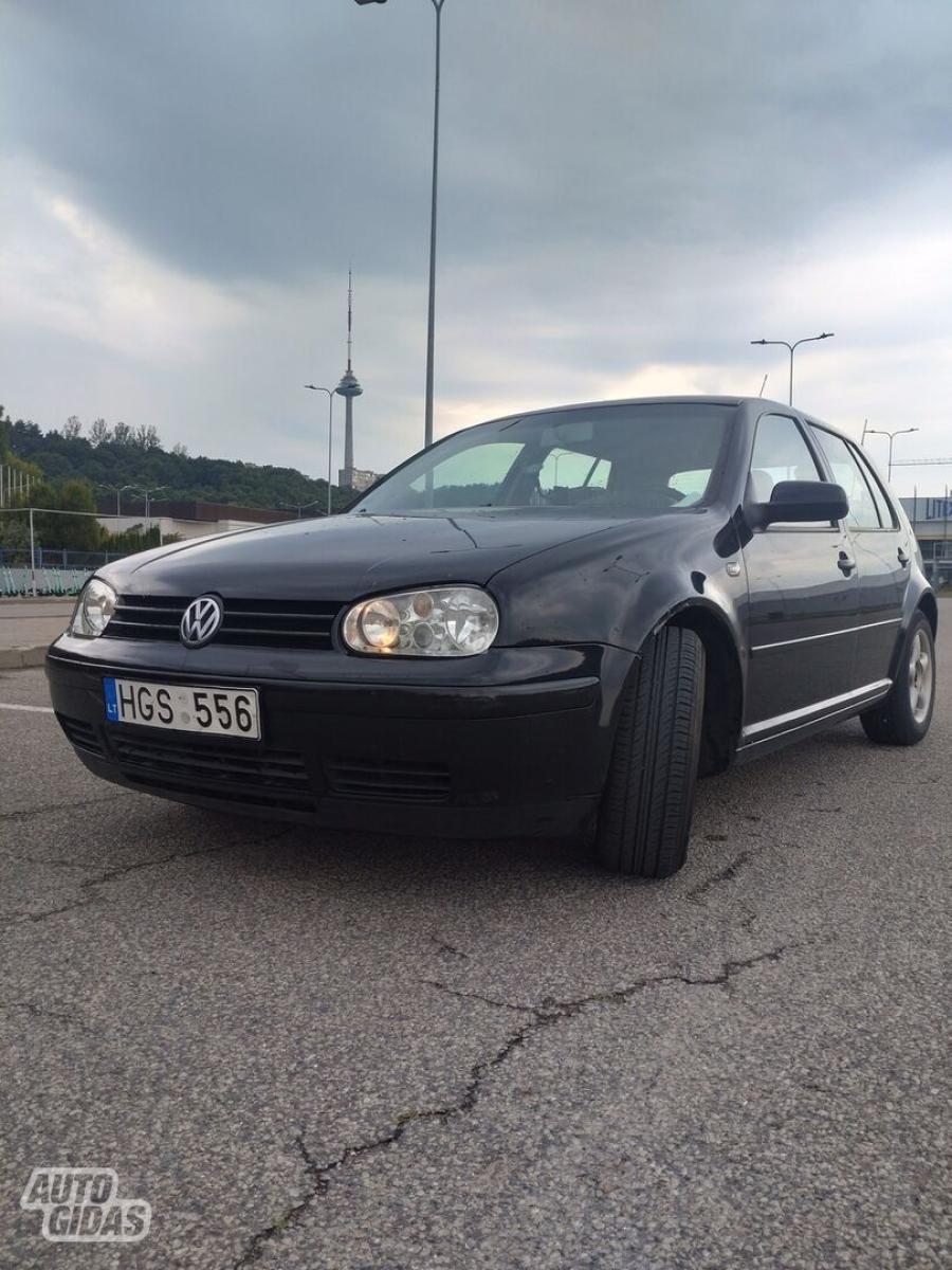 Volkswagen Golf 2003 in Vilnius, with an engine capacity of 2.00 L and mileage of 218 thousand km for 1200 €, photo 1 on AUTOMOTO.COM.LV