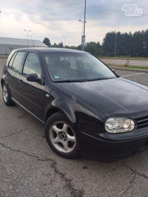 Volkswagen Golf 2003 in Vilnius, with an engine capacity of 2.00 L and mileage of 218 thousand km for 1200 €, photo 6 on AUTOMOTO.COM.LV