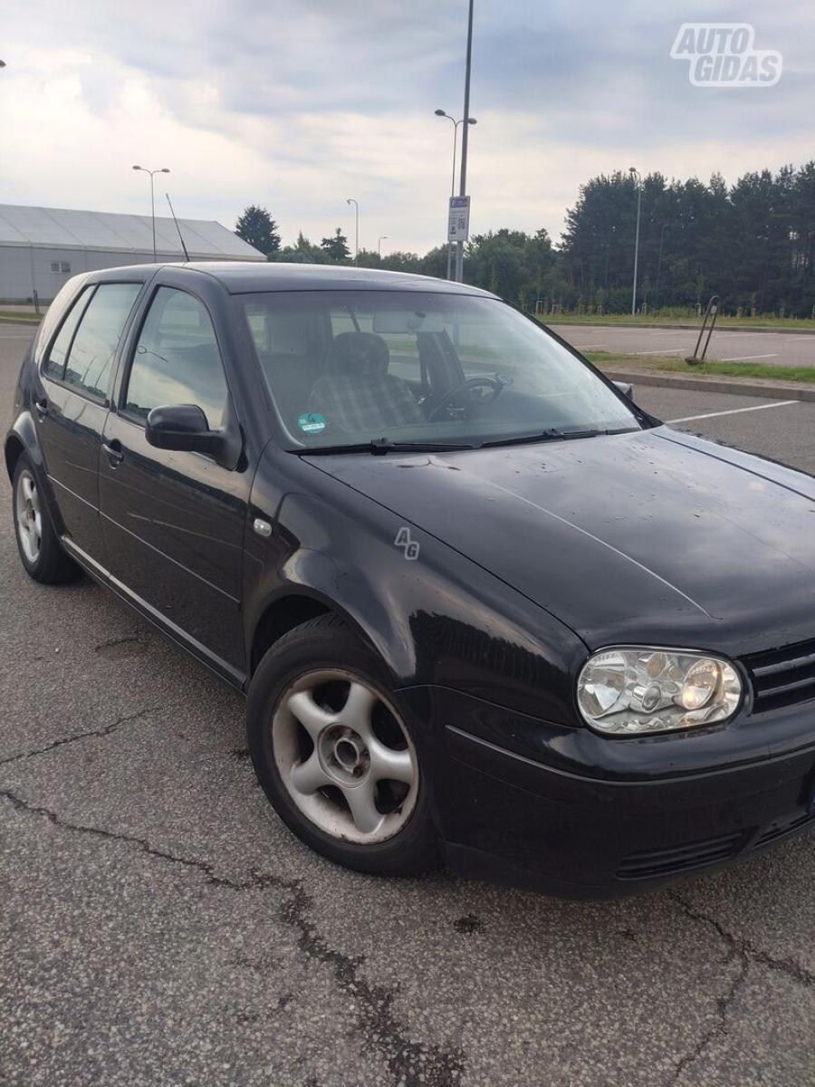 Volkswagen Golf 2003 in Vilnius, with an engine capacity of 2.00 L and mileage of 218 thousand km for 1200 €, photo 6 on AUTOMOTO.COM.LV