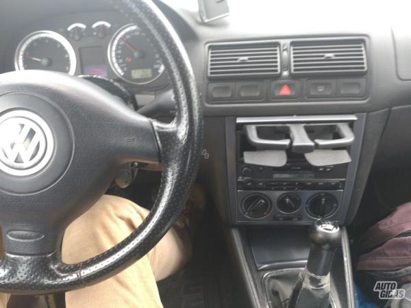 Volkswagen Golf 2003 Viļņa, ar dzinēja tilpumu 2.00 L un nobraukumu 218 tūkst. km par 1200 €, foto 11 vietnē AUTOMOTO.COM.LV